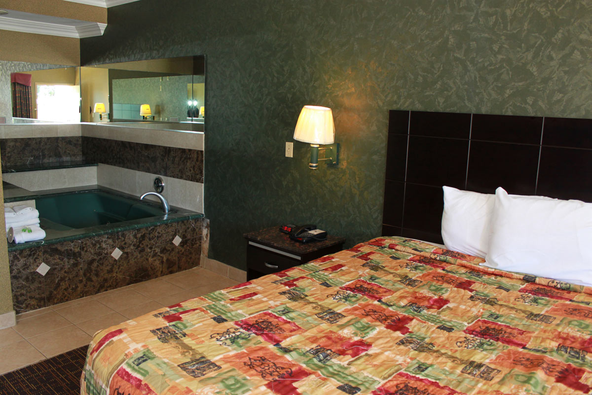 Crystal Inn Suites & Spas LAX™ Hotel in Inglewood by LAX Airport California